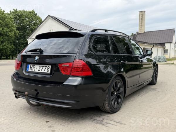 Melns BMW 318 2009 Rēzekne, ar dzinēja tilpumu 2.00 L un nobraukumu 417 tūkst. km par 4500 €, foto 4 vietnē AUTOMOTO.COM.LV