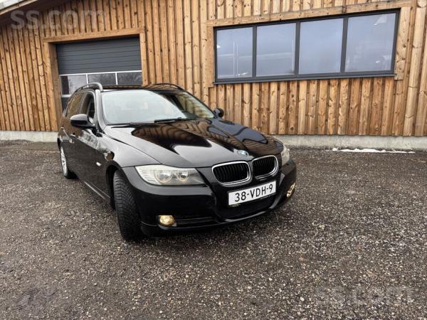 Black BMW 318 2009 in Cesis, with an engine capacity of 2.00 L and mileage of 349 thousand km for 4400 €, photo 3 on AUTOMOTO.COM.LV