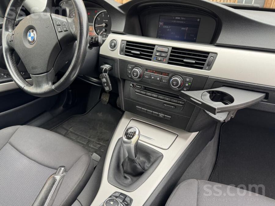 Melns BMW 318 2009 Cēsis, ar dzinēja tilpumu 2.00 L un nobraukumu 349 tūkst. km par 4400 €, foto 13 vietnē AUTOMOTO.COM.LV