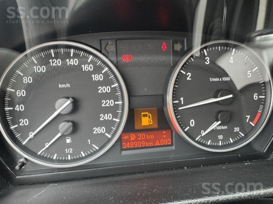 Melns BMW 318 2009 Cēsis, ar dzinēja tilpumu 2.00 L un nobraukumu 349 tūkst. km par 4400 €, foto 18 vietnē AUTOMOTO.COM.LV