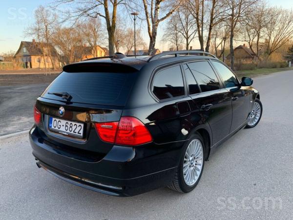 Черный БМВ 318 2009 в Рига, объемом двигателя 2.00 л и пробегом 310 тыс. км за 4350 €, фото 4 на AUTOMOTO.COM.LV