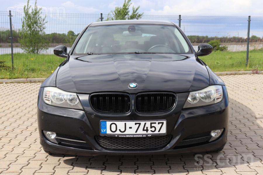 Black BMW 318 2009 in Riga, with an engine capacity of 2.00 L and mileage of 277 thousand km for 3900 €, photo 4 on AUTOMOTO.COM.LV
