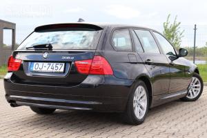 Black BMW 318 2009 in Riga, with an engine capacity of 2.00 L and mileage of 277 thousand km for 3900 €, photo 8 on AUTOMOTO.COM.LV