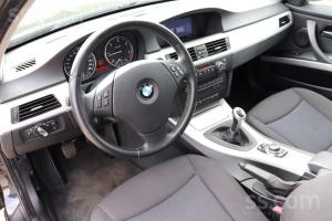 Black BMW 318 2009 in Riga, with an engine capacity of 2.00 L and mileage of 277 thousand km for 3900 €, photo 16 on AUTOMOTO.COM.LV