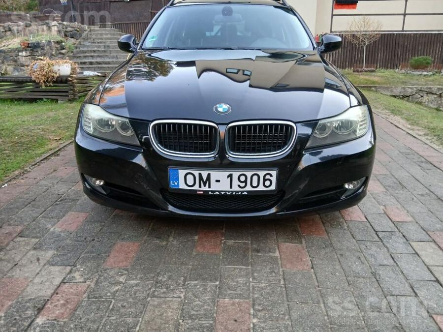 Black BMW 318 2009 in Ogre, with an engine capacity of 2.00 L and mileage of 310 thousand km for 3490 €, photo 6 on AUTOMOTO.COM.LV
