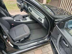 Black BMW 318 2009 in Ogre, with an engine capacity of 2.00 L and mileage of 310 thousand km for 3490 €, photo 8 on AUTOMOTO.COM.LV