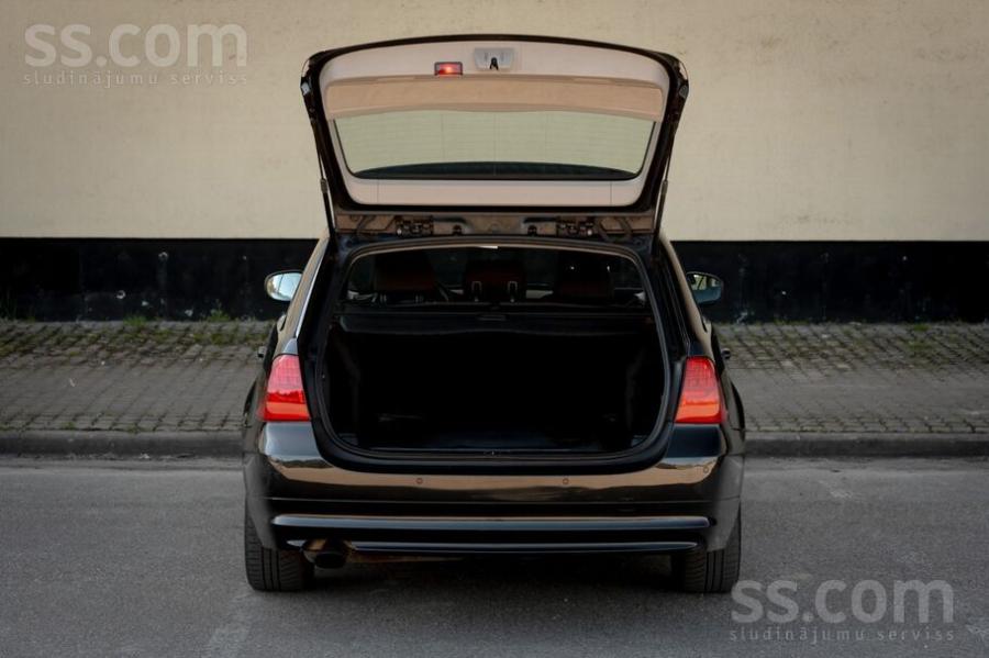 Black BMW 318 2009 in Talsi, with an engine capacity of 2.00 L and mileage of 296 thousand km for 4950 €, photo 7 on AUTOMOTO.COM.LV