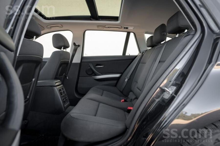 Black BMW 318 2009 in Talsi, with an engine capacity of 2.00 L and mileage of 296 thousand km for 4950 €, photo 11 on AUTOMOTO.COM.LV