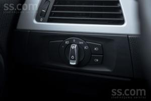 Black BMW 318 2009 in Talsi, with an engine capacity of 2.00 L and mileage of 296 thousand km for 4950 €, photo 15 on AUTOMOTO.COM.LV