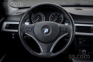 Black BMW 318 2009 in Talsi, with an engine capacity of 2.00 L and mileage of 296 thousand km for 4950 €, photo 19 on AUTOMOTO.COM.LV