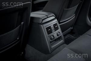 Black BMW 318 2009 in Talsi, with an engine capacity of 2.00 L and mileage of 296 thousand km for 4950 €, photo 24 on AUTOMOTO.COM.LV