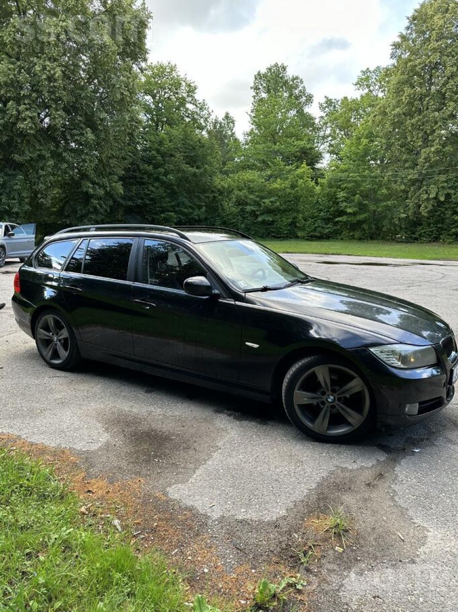 Melns BMW 318 2009 Rīga, ar dzinēja tilpumu 2.00 L un nobraukumu 245 tūkst. km par 3300 €, foto 4 vietnē AUTOMOTO.COM.LV