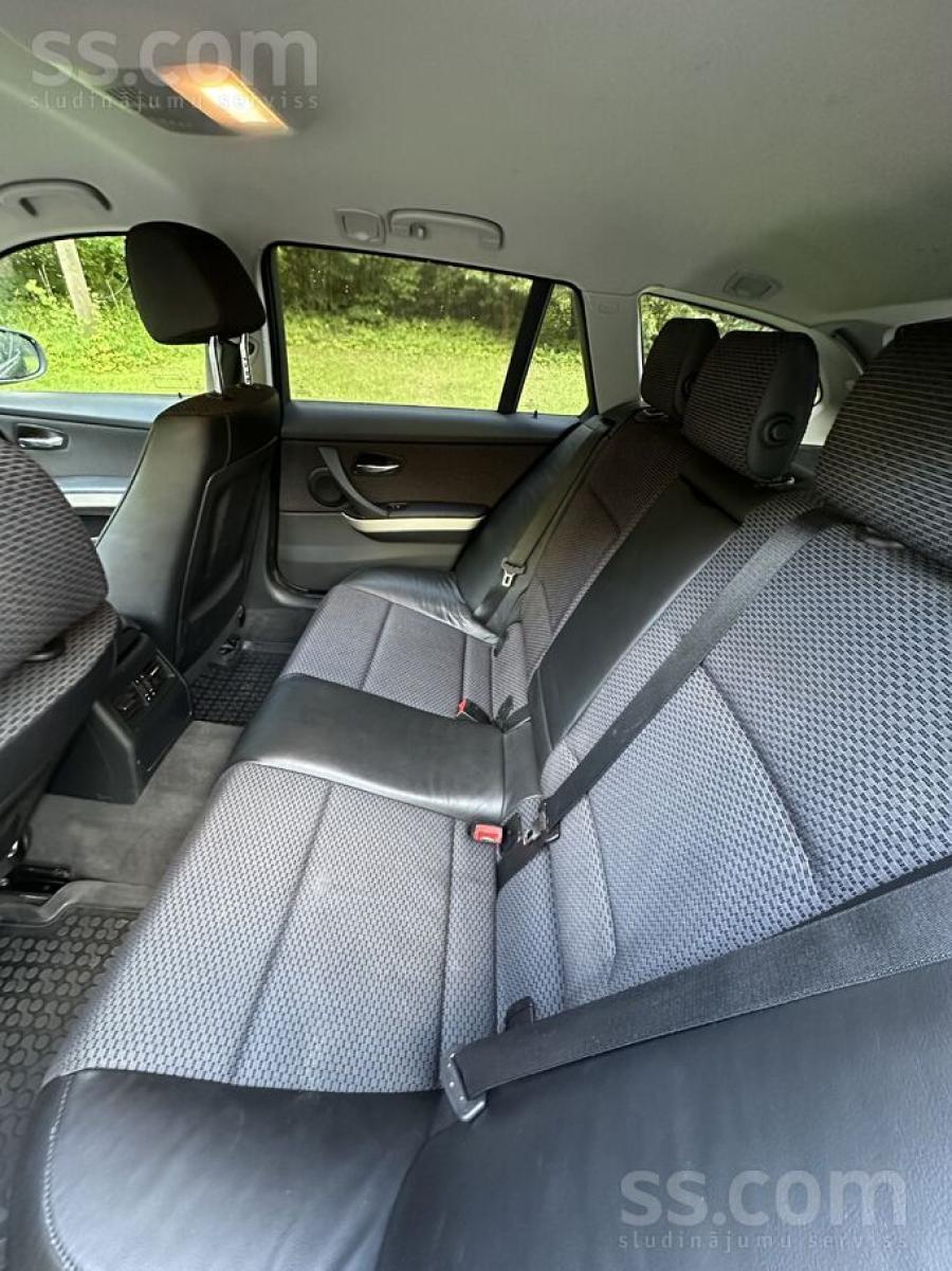 Melns BMW 318 2009 Rīga, ar dzinēja tilpumu 2.00 L un nobraukumu 245 tūkst. km par 3300 €, foto 8 vietnē AUTOMOTO.COM.LV