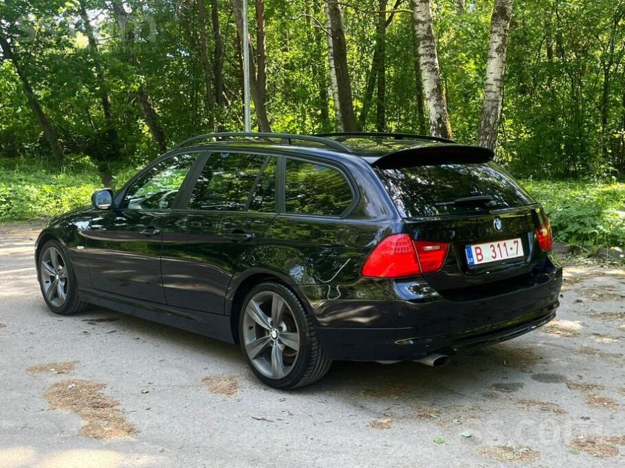 Black BMW 318 2009 in Riga, with an engine capacity of 2.00 L and mileage of 0 thousand km for 3499 €, photo 4 on AUTOMOTO.COM.LV