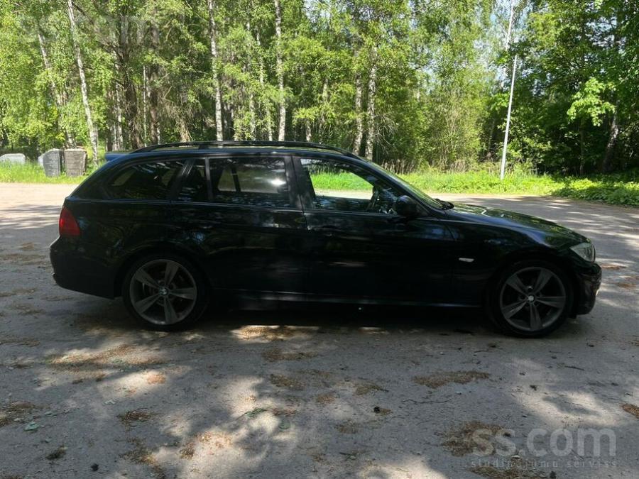 Black BMW 318 2009 in Riga, with an engine capacity of 2.00 L and mileage of 0 thousand km for 3499 €, photo 7 on AUTOMOTO.COM.LV