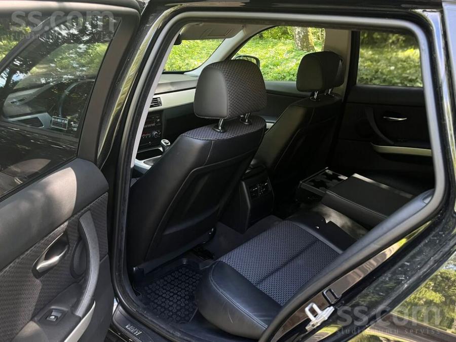 Black BMW 318 2009 in Riga, with an engine capacity of 2.00 L and mileage of 0 thousand km for 3499 €, photo 22 on AUTOMOTO.COM.LV