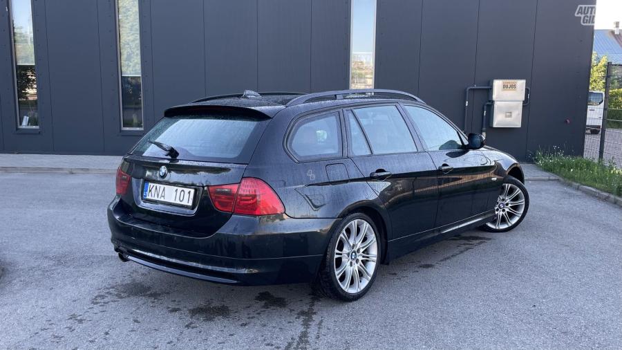 Black BMW 318 2009 in Alytus, with an engine capacity of 2.00 L and mileage of 430 thousand km for 3000 €, photo 6 on AUTOMOTO.COM.LV