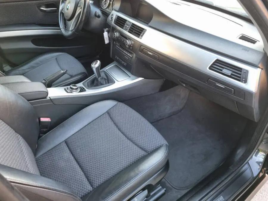 Melns BMW 318 2009 Jēkabpils, ar dzinēja tilpumu 2.00 L un nobraukumu 299 tūkst. km par 5450 €, foto 24 vietnē AUTOMOTO.COM.LV