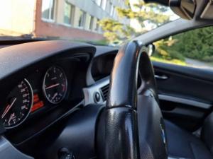 Melns BMW 318 2009 Jēkabpils, ar dzinēja tilpumu 2.00 L un nobraukumu 299 tūkst. km par 5450 €, foto 27 vietnē AUTOMOTO.COM.LV
