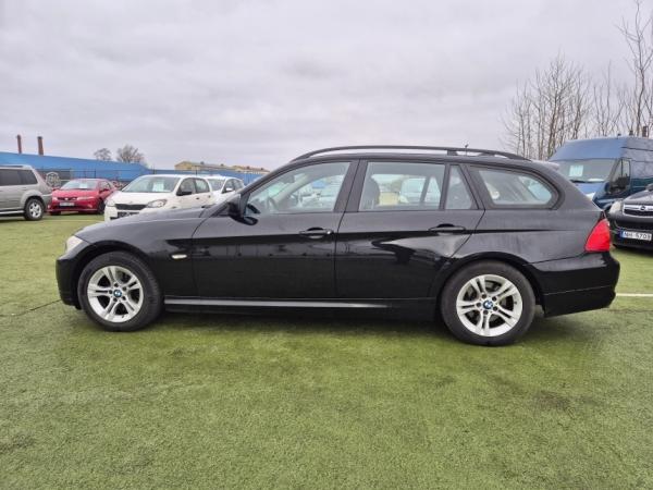 Black BMW 318 2009 in Riga, with an engine capacity of 2.00 L and mileage of 293 thousand km for 4200 €, photo 3 on AUTOMOTO.COM.LV