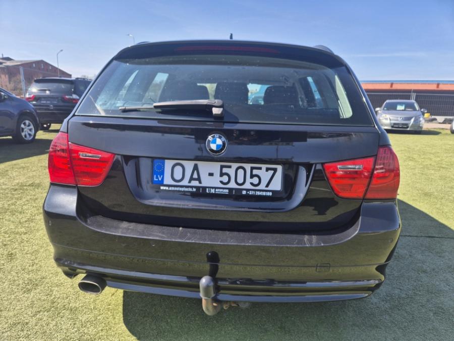 Melns BMW 318 2009 Rīga, ar dzinēja tilpumu 2.00 L un nobraukumu 293 tūkst. km par 4200 €, foto 11 vietnē AUTOMOTO.COM.LV