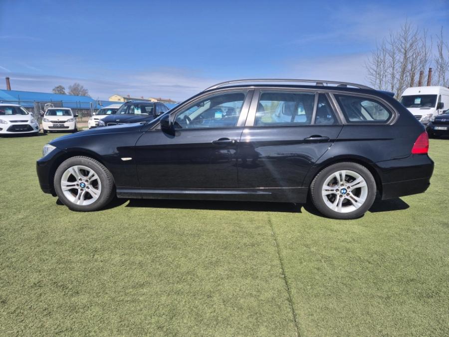 Melns BMW 318 2009 Rīga, ar dzinēja tilpumu 2.00 L un nobraukumu 293 tūkst. km par 4200 €, foto 29 vietnē AUTOMOTO.COM.LV