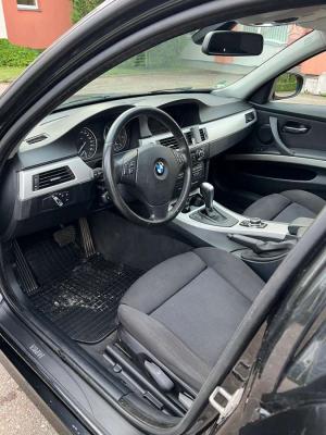 Black BMW 318 2009 in Kaunas, with an engine capacity of 2.00 L and mileage of 0 thousand km for 4100 €, photo 7 on AUTOMOTO.COM.LV
