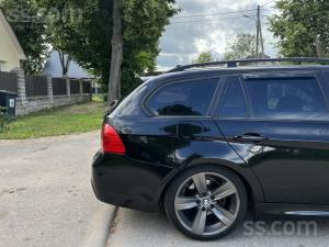 Black BMW 318 2009 in Daugavpils, with an engine capacity of 2.00 L and mileage of 310 thousand km for 3800 €, photo 6 on AUTOMOTO.COM.LV