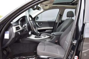 Black BMW 318 2009 in Vilnius, with an engine capacity of 2.00 L and mileage of 224 thousand km for 2750 €, photo 11 on AUTOMOTO.COM.LV
