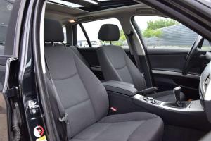Black BMW 318 2009 in Vilnius, with an engine capacity of 2.00 L and mileage of 224 thousand km for 2750 €, photo 19 on AUTOMOTO.COM.LV