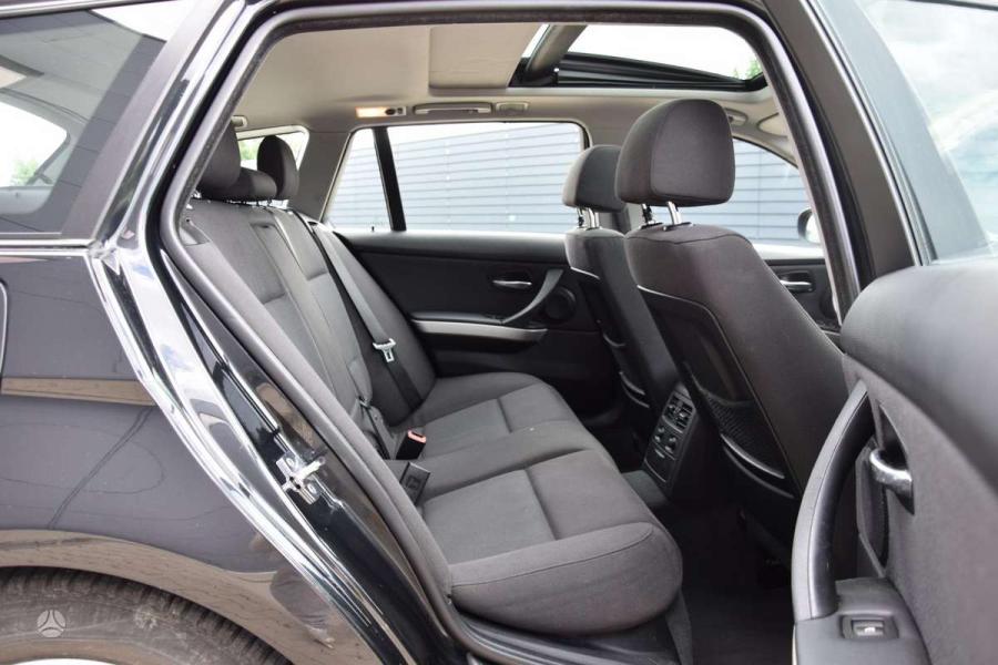 Black BMW 318 2009 in Vilnius, with an engine capacity of 2.00 L and mileage of 224 thousand km for 2750 €, photo 20 on AUTOMOTO.COM.LV
