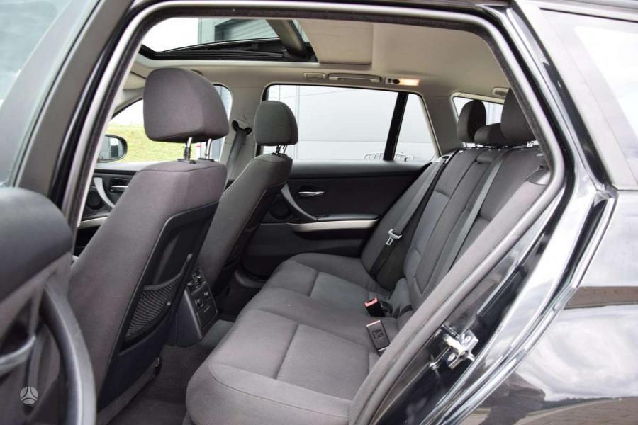 Black BMW 318 2009 in Vilnius, with an engine capacity of 2.00 L and mileage of 224 thousand km for 2750 €, photo 21 on AUTOMOTO.COM.LV
