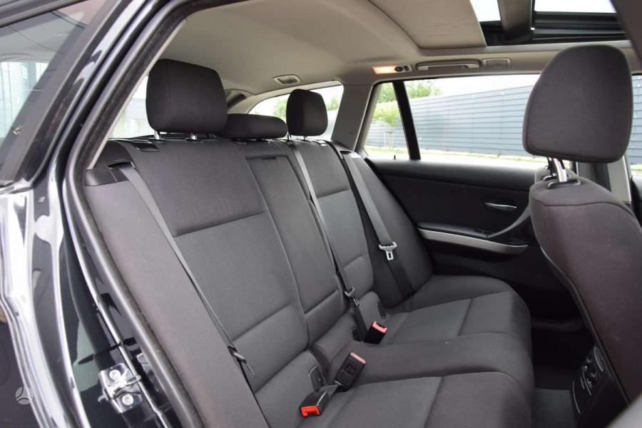 Black BMW 318 2009 in Vilnius, with an engine capacity of 2.00 L and mileage of 224 thousand km for 2750 €, photo 22 on AUTOMOTO.COM.LV