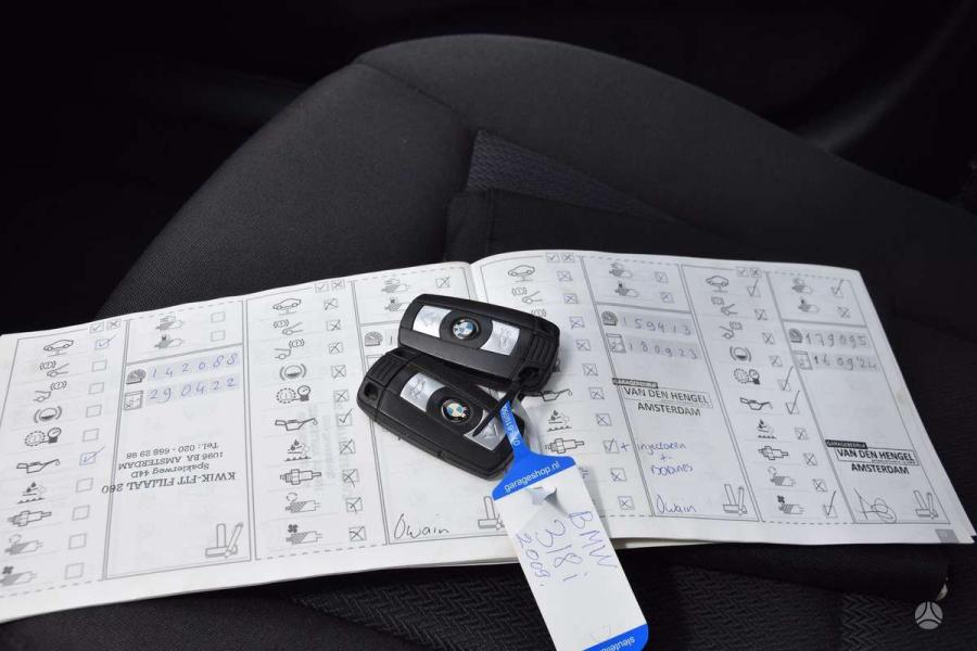 Black BMW 318 2009 in Vilnius, with an engine capacity of 2.00 L and mileage of 224 thousand km for 2750 €, photo 25 on AUTOMOTO.COM.LV