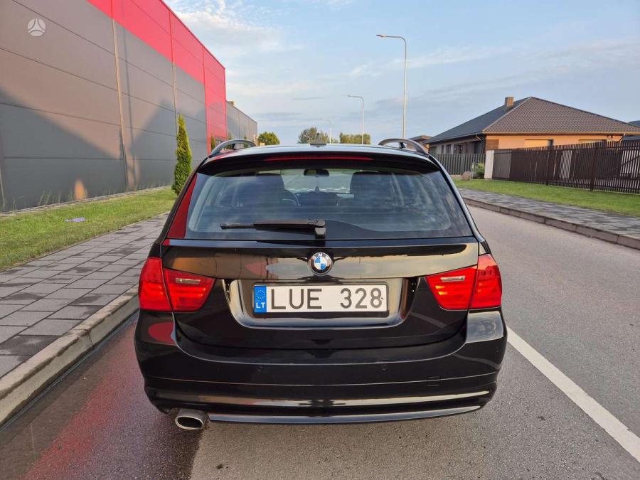 Melns BMW 318 2009 Panevēža, ar dzinēja tilpumu 2.00 L un nobraukumu 311 tūkst. km par 3999 €, foto 6 vietnē AUTOMOTO.COM.LV
