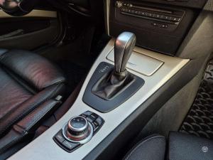 Melns BMW 318 2009 Panevēža, ar dzinēja tilpumu 2.00 L un nobraukumu 311 tūkst. km par 3999 €, foto 20 vietnē AUTOMOTO.COM.LV