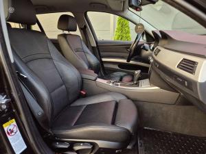 Melns BMW 318 2009 Panevēža, ar dzinēja tilpumu 2.00 L un nobraukumu 311 tūkst. km par 3999 €, foto 26 vietnē AUTOMOTO.COM.LV