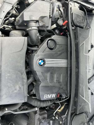 Black BMW 318 2009 in Klaipeda, with an engine capacity of 2.00 L and mileage of 444 thousand km for 3150 €, photo 8 on AUTOMOTO.COM.LV