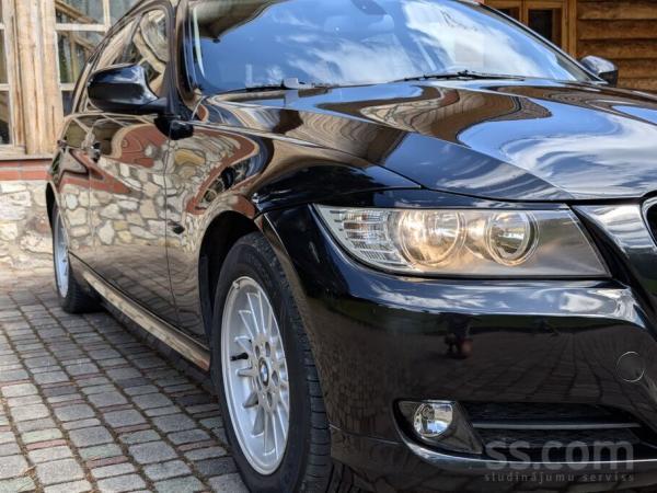 Melns BMW 318 2009 Rīga, ar dzinēja tilpumu 2.00 L un nobraukumu 333 tūkst. km par 4290 €, foto 7 vietnē AUTOMOTO.COM.LV