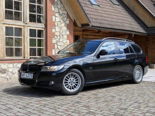 Melns BMW 318 2009 Sigulda, ar dzinēja tilpumu 2.00 L un nobraukumu 333 tūkst. km par 4390 €, foto 1 vietnē AUTOMOTO.COM.LV