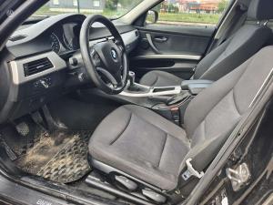 Melns BMW 318 2009 Šauļi, ar dzinēja tilpumu 2.00 L un nobraukumu 261 tūkst. km par 2950 €, foto 10 vietnē AUTOMOTO.COM.LV