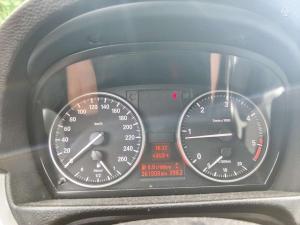 Melns BMW 318 2009 Šauļi, ar dzinēja tilpumu 2.00 L un nobraukumu 261 tūkst. km par 2950 €, foto 16 vietnē AUTOMOTO.COM.LV