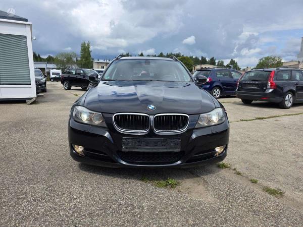 Black BMW 318 2009 in Utena, with an engine capacity of 2.00 L and mileage of 195 thousand km for 3550 €, photo 7 on AUTOMOTO.COM.LV