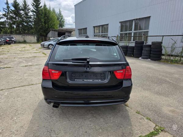 Black BMW 318 2009 in Utena, with an engine capacity of 2.00 L and mileage of 195 thousand km for 3550 €, photo 8 on AUTOMOTO.COM.LV