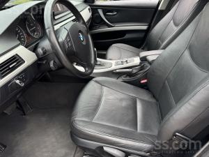 Melns BMW 318 2009 Rīga, ar dzinēja tilpumu 2.00 L un nobraukumu 324 tūkst. km par 4950 €, foto 10 vietnē AUTOMOTO.COM.LV