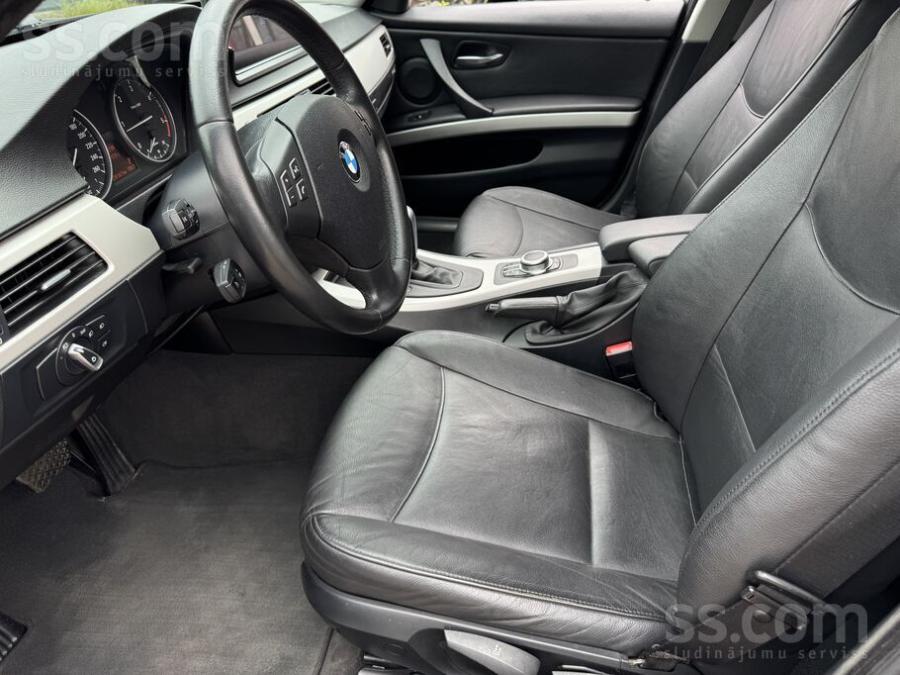 Melns BMW 318 2009 Rīga, ar dzinēja tilpumu 2.00 L un nobraukumu 324 tūkst. km par 4950 €, foto 10 vietnē AUTOMOTO.COM.LV