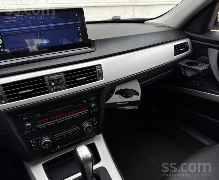 Melns BMW 318 2009 Rīga, ar dzinēja tilpumu 2.00 L un nobraukumu 324 tūkst. km par 4950 €, foto 20 vietnē AUTOMOTO.COM.LV