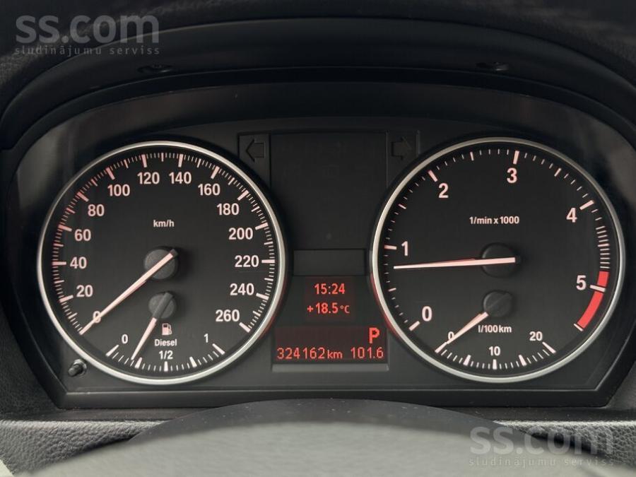 Melns BMW 318 2009 Rīga, ar dzinēja tilpumu 2.00 L un nobraukumu 324 tūkst. km par 4950 €, foto 32 vietnē AUTOMOTO.COM.LV