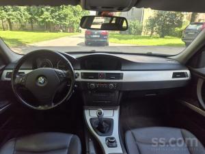 Black BMW 318 2009 in Riga, with an engine capacity of 2.00 L and mileage of 360 thousand km for 3200 €, photo 6 on AUTOMOTO.COM.LV