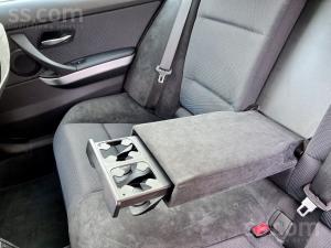 Black BMW 318 2009 in Riga, with an engine capacity of 2.00 L and mileage of 272 thousand km for 5390 €, photo 17 on AUTOMOTO.COM.LV